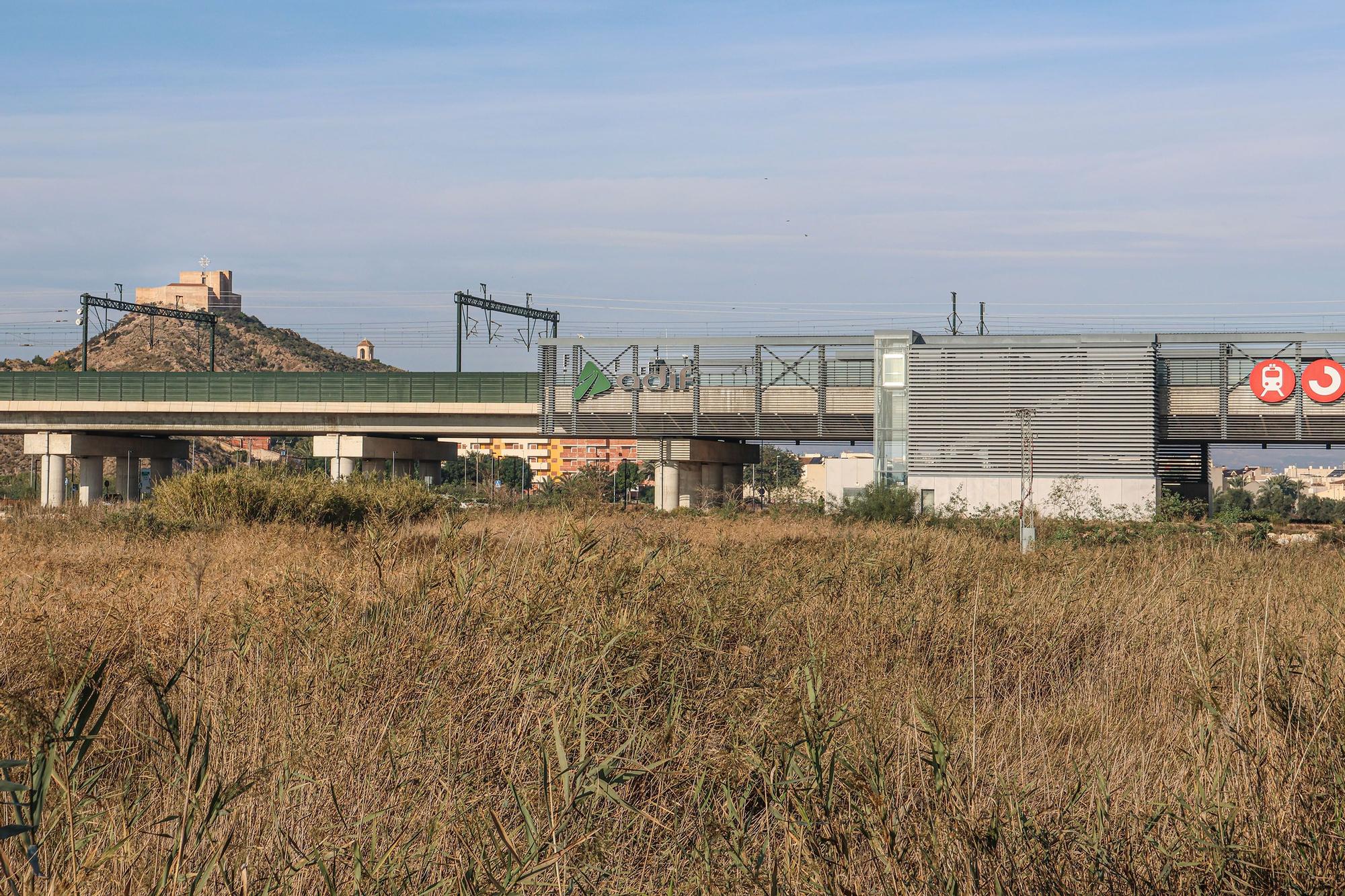 Los primeros trenes Avant llegan a la estación Callosa-Cox al cabo de ...