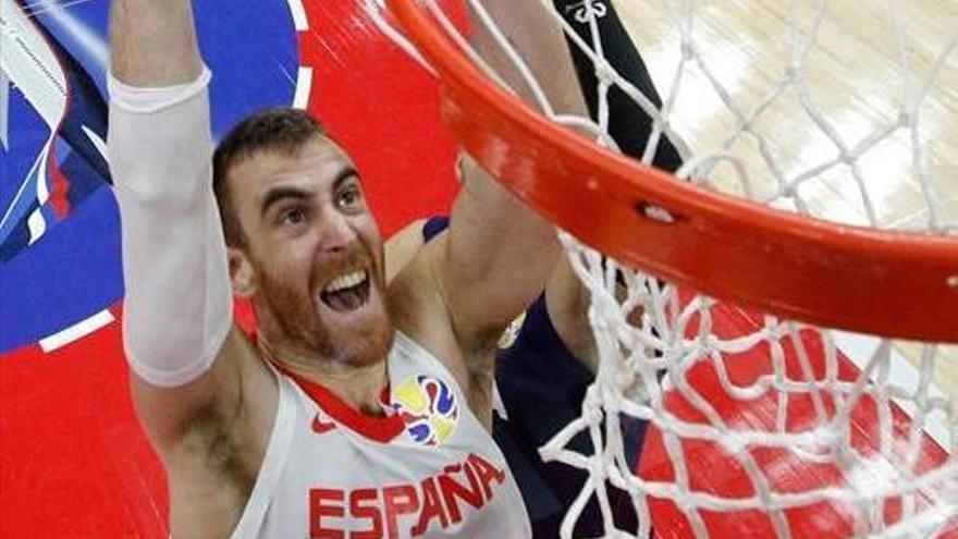 Víctor Claver: «Hay que seguir y creer en nosotros, vamos a por todas»