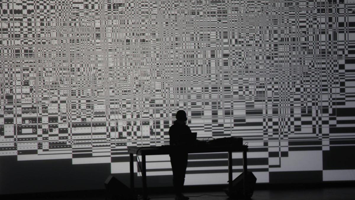 El LEV Festival vibra al ritmo de Ryoji Ikeda y examina las claves del ...