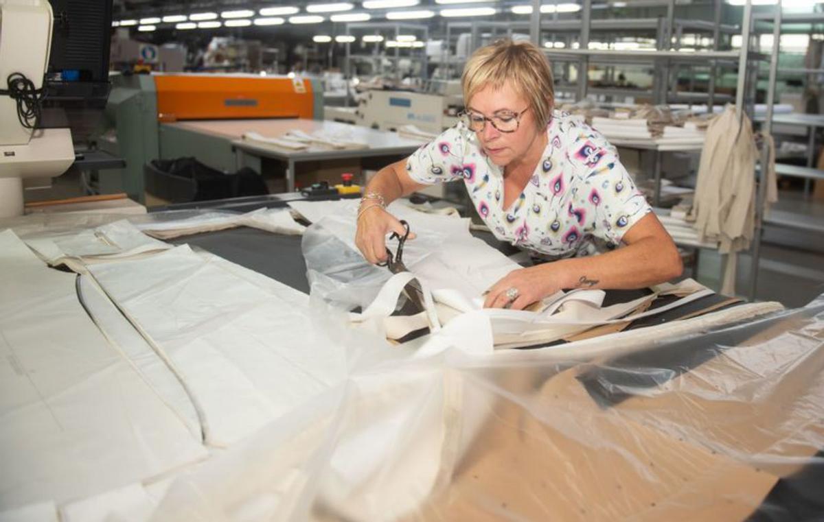 Javier Cañás, fundador de Etiem: «Estos pantalones son actuales, ¿quién ...