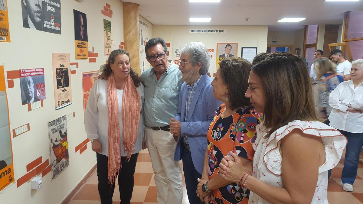 Estos son los carteles políticos de la Transición que no te puedes ...