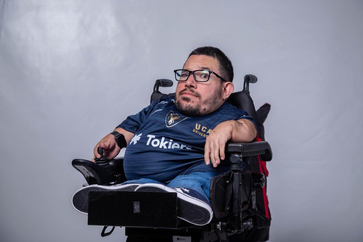 “Detrás de una pantalla todo el mundo es muy valiente”