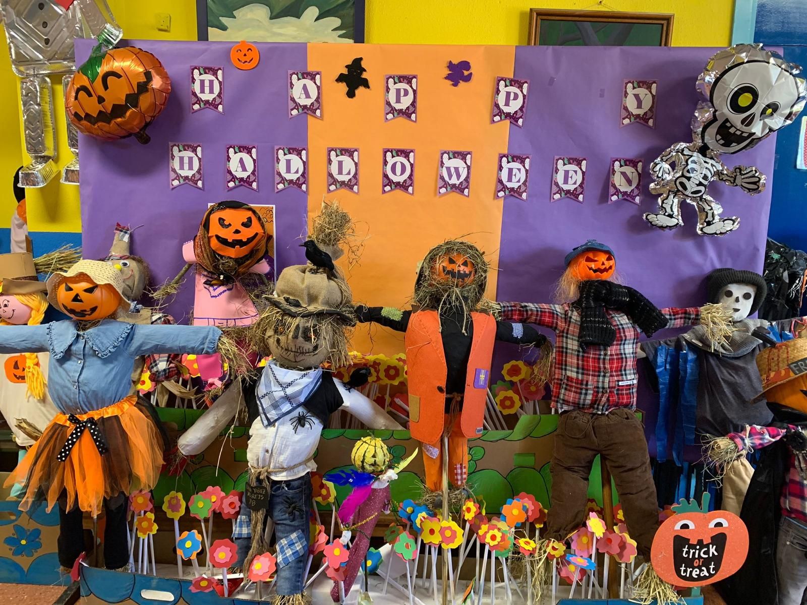 Concurso de espantapájaros en Grado: así son las sorprendentes propuestas