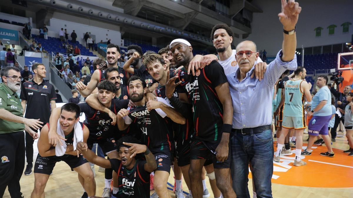 BALONCESTO | El Fibwi resurge ante un desastroso Palmer salvado por el ...
