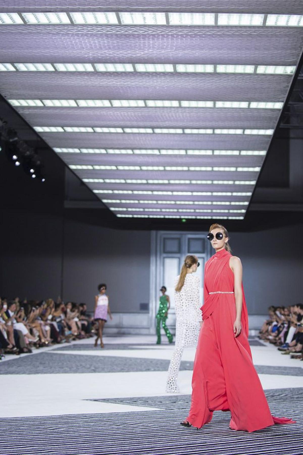 Giambattista Valli celebra sus 10 años haciendo sueños realidad - Woman