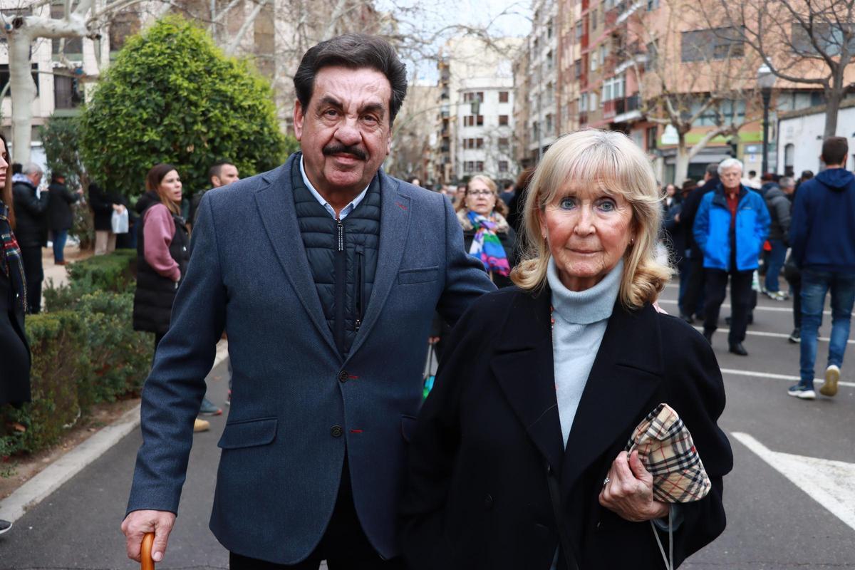 Glamur y pasión de la afición en una tarde de arte en el coso taurino