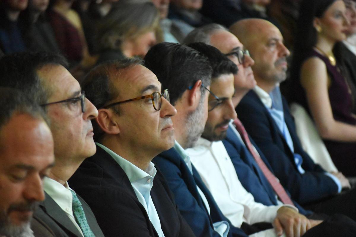 Galería | El colegio Licenciados Reunidos de Cáceres rinde homenaje al ...