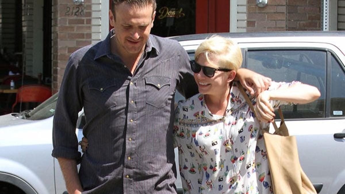 Michelle Williams y Jason Segel se van a vivir juntos - Cuore