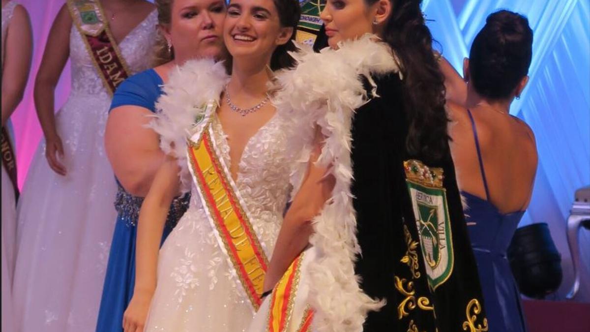 reina calp 2023: María Crespo es la reina de Calp 2023