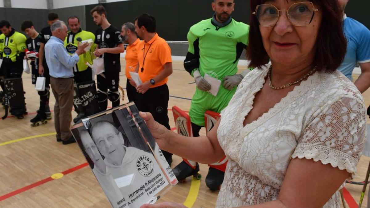 Homenaje al padre Alejandro en el pabellón de Monte Alto - La Opinión ...