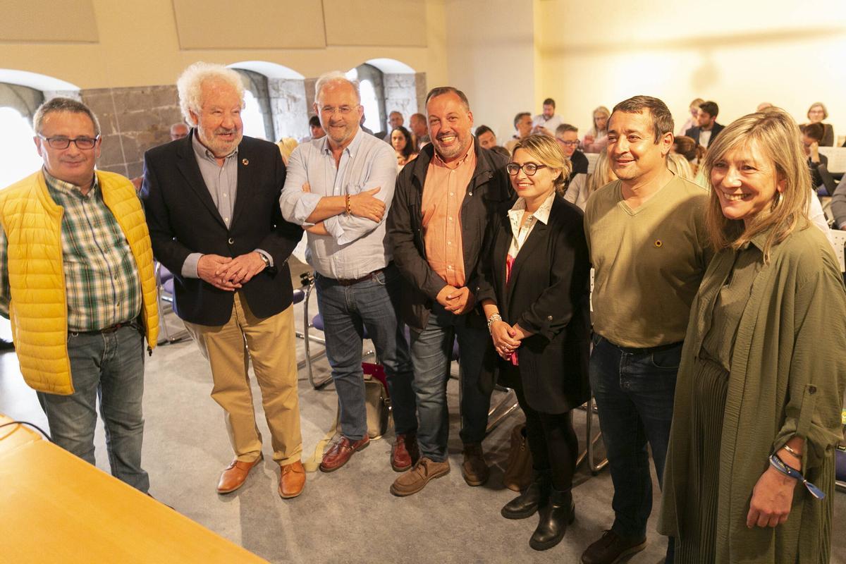 El futuro de Avilés y su "tristeza" se enfrentan en el primer debate de ...