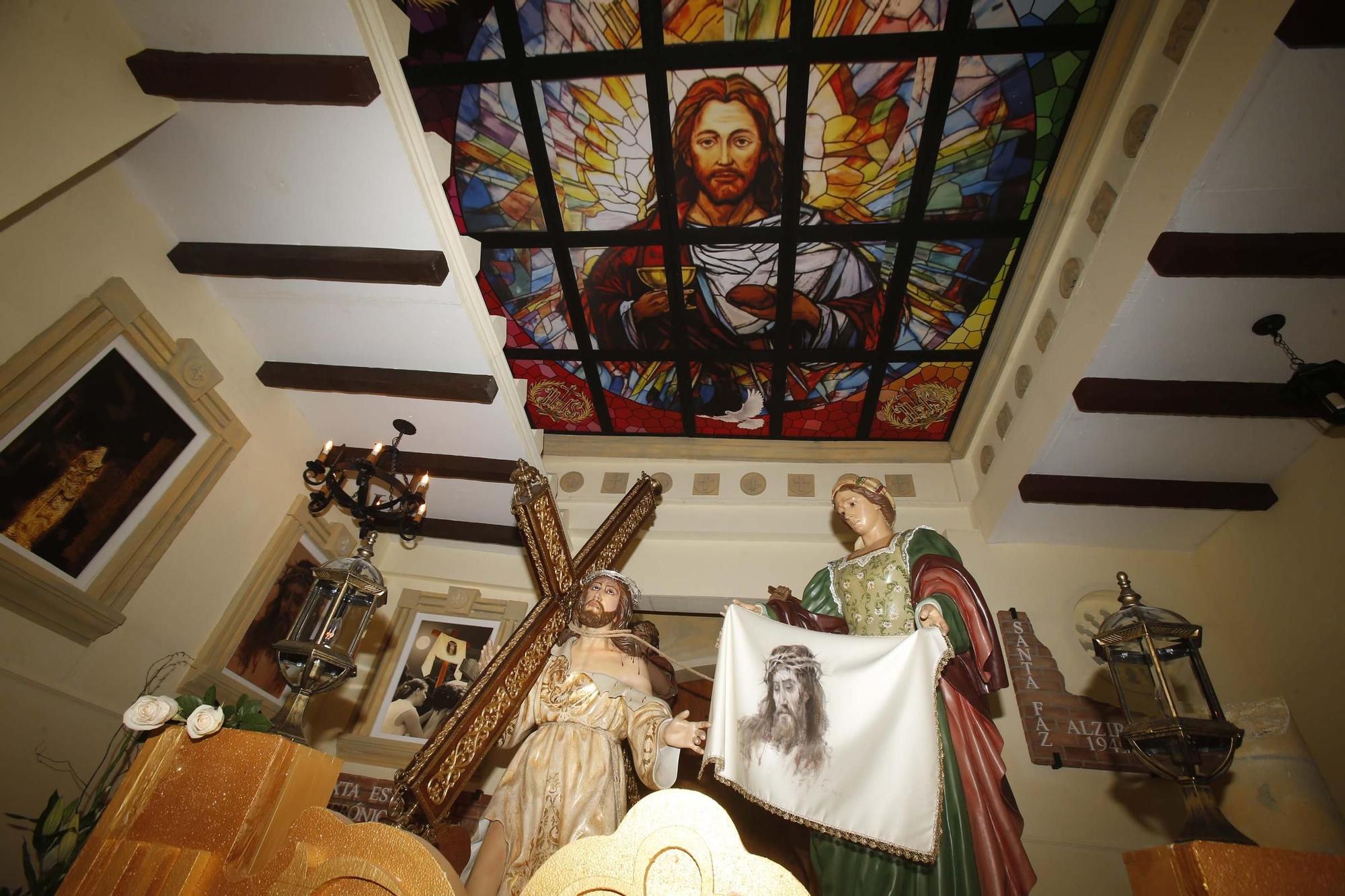 La otra Semana Santa: las imágenes más impactantes de los doseles de Alzira