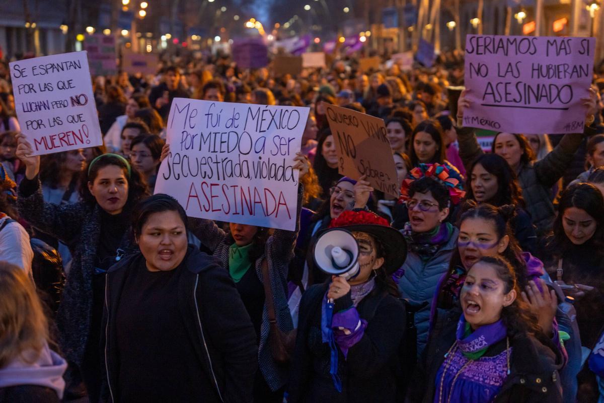 Protesta multitudinaria: miles de personas se movilizan en el 8M de ...