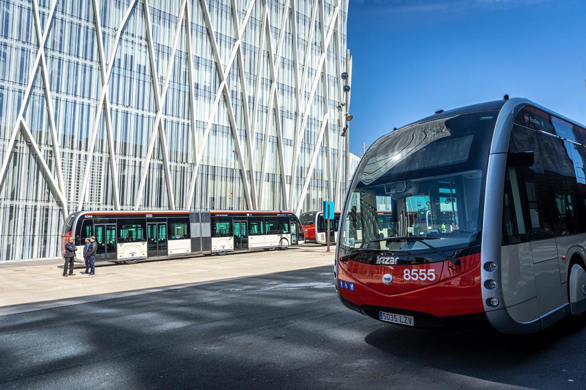 TMB incorpora nuevos buses a su flota 100% eléctricos | FOTOS