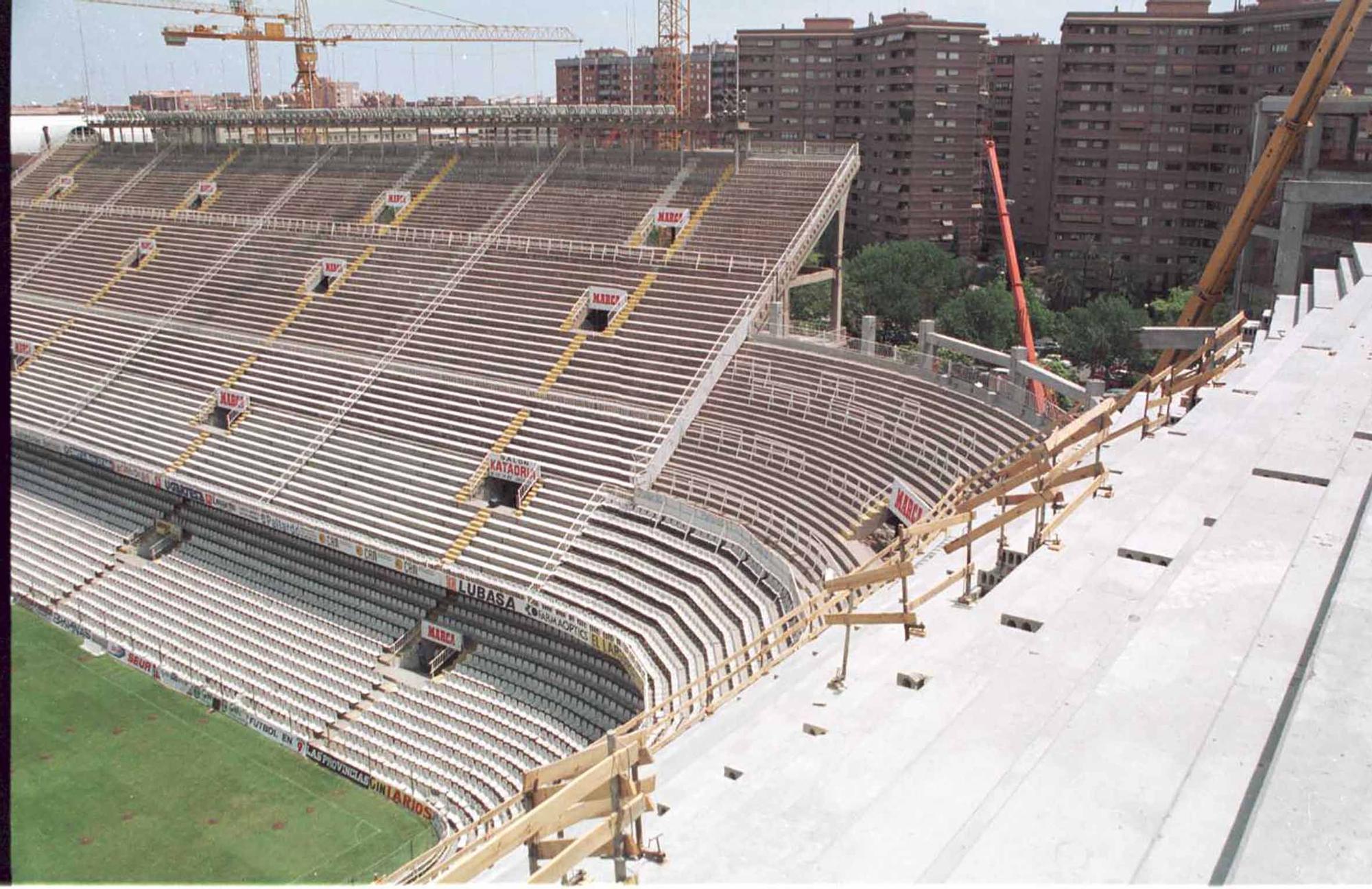 Mestalla en obras a lo largo de su historia