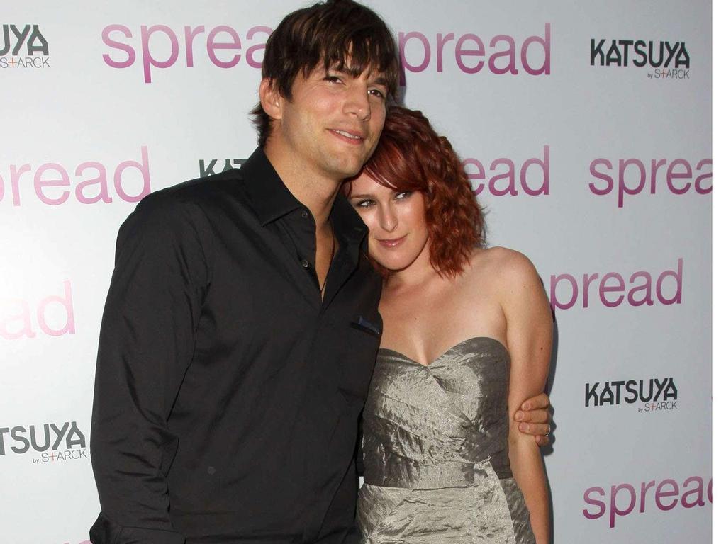 Ashton Kutcher acude al debut musical de Rumer Willis - Cuore