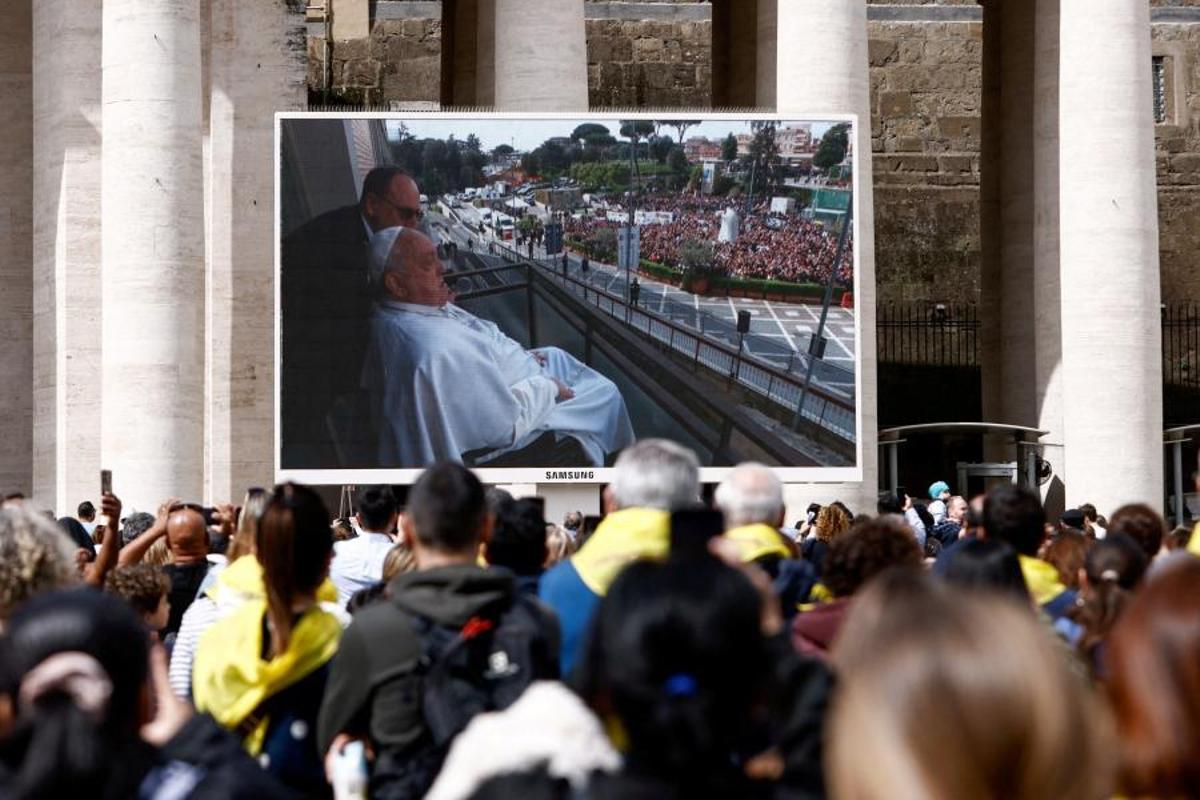 FOTOS | Así ha sido la primera reaparición del Papa tras 37 días ...