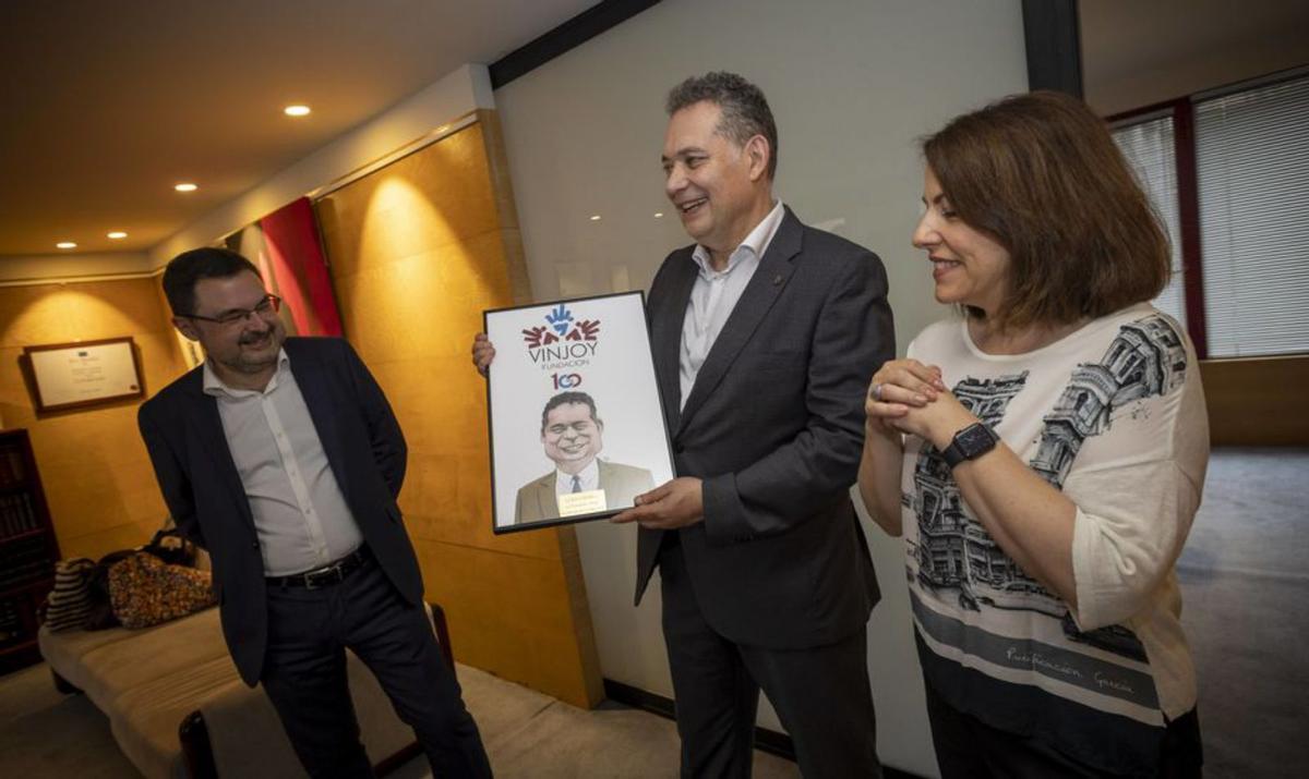 Rivas llama a "trabajar juntos por una Asturias más justa con las ...