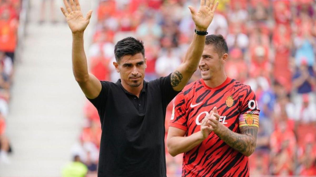 Emotivo homenaje al exrojiblanco Xisco Campos - La Opinión de Zamora