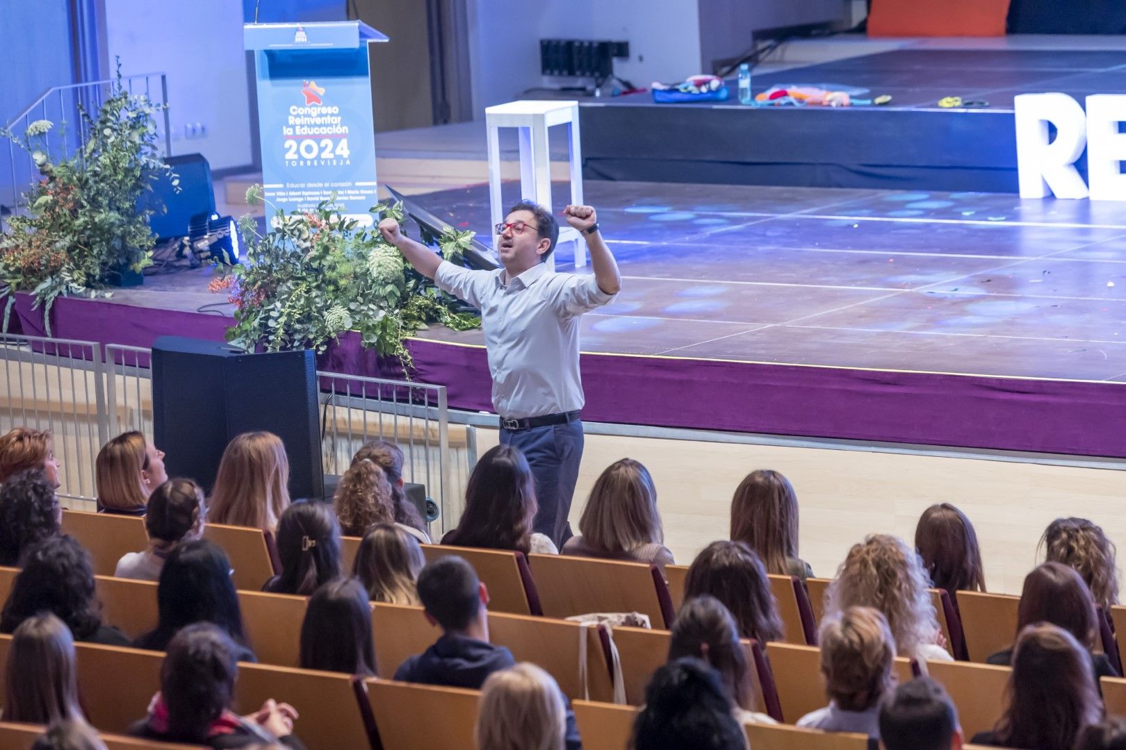 Aquí las mejores imágenes del 3º Congreso "Reinventar la Educación" en Torrevieja