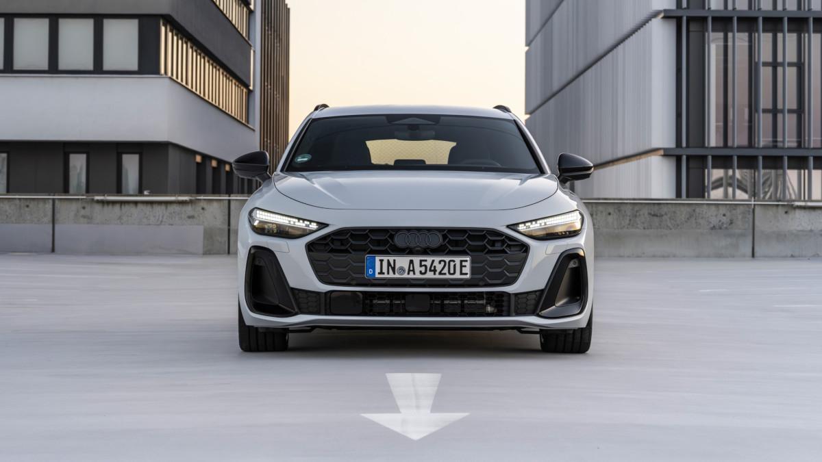 ¿Es el Audi A5 e-hybrid la solución perfecta para la transición eléctrica?