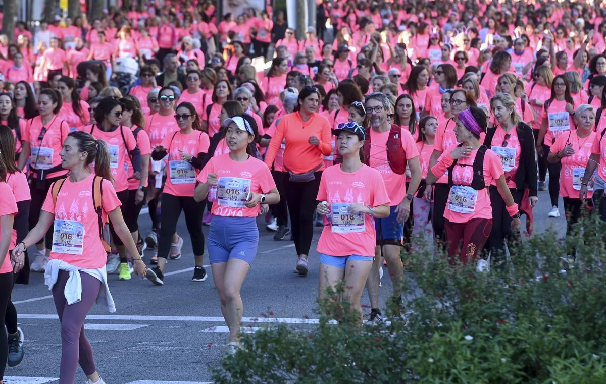 La Cursa de la dona, búscate en las fotos | FOTOS