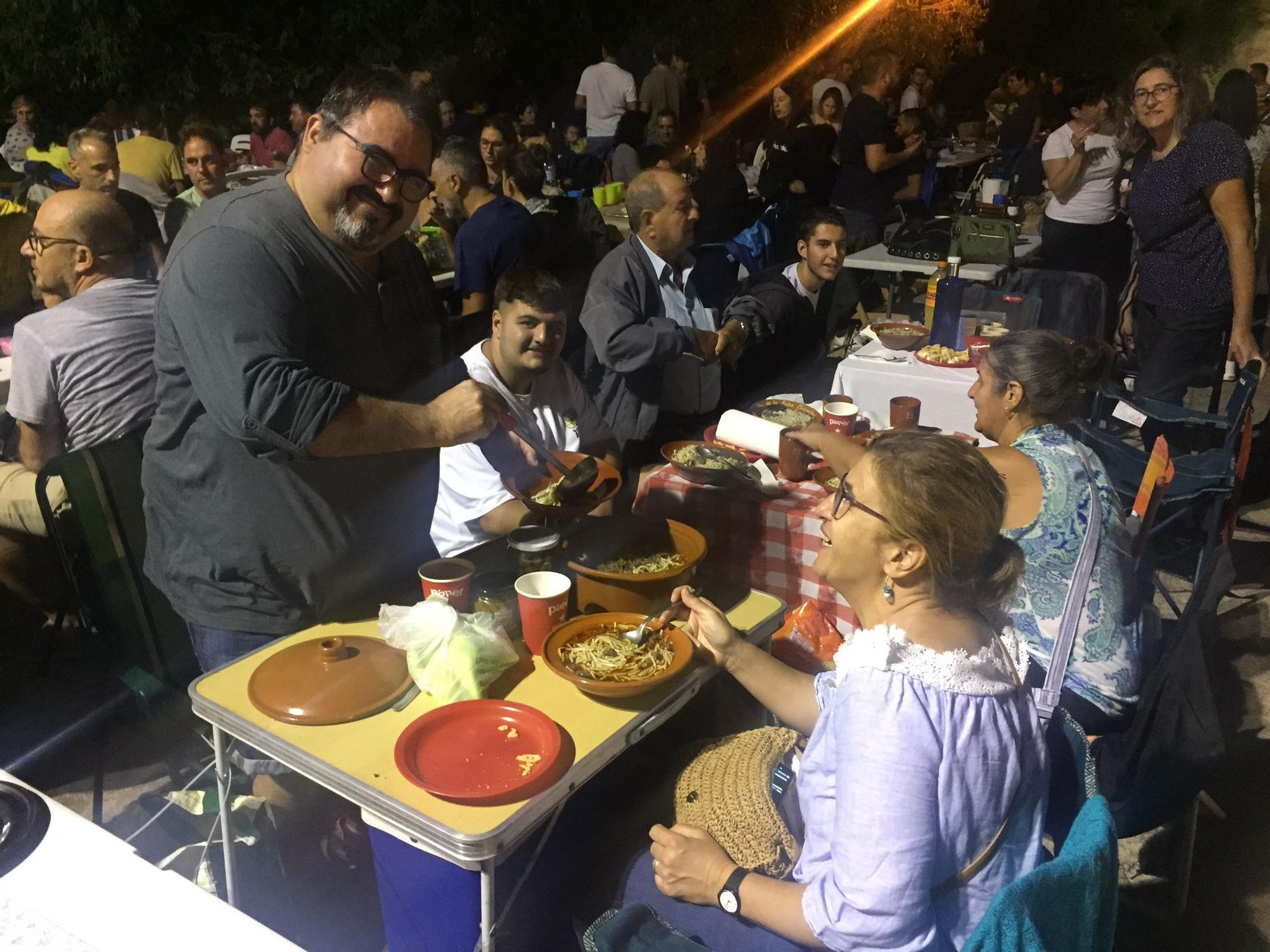 Festes des Vermar 2022: Más de 3.000 personas disfrutan de la ‘Fideuada ...