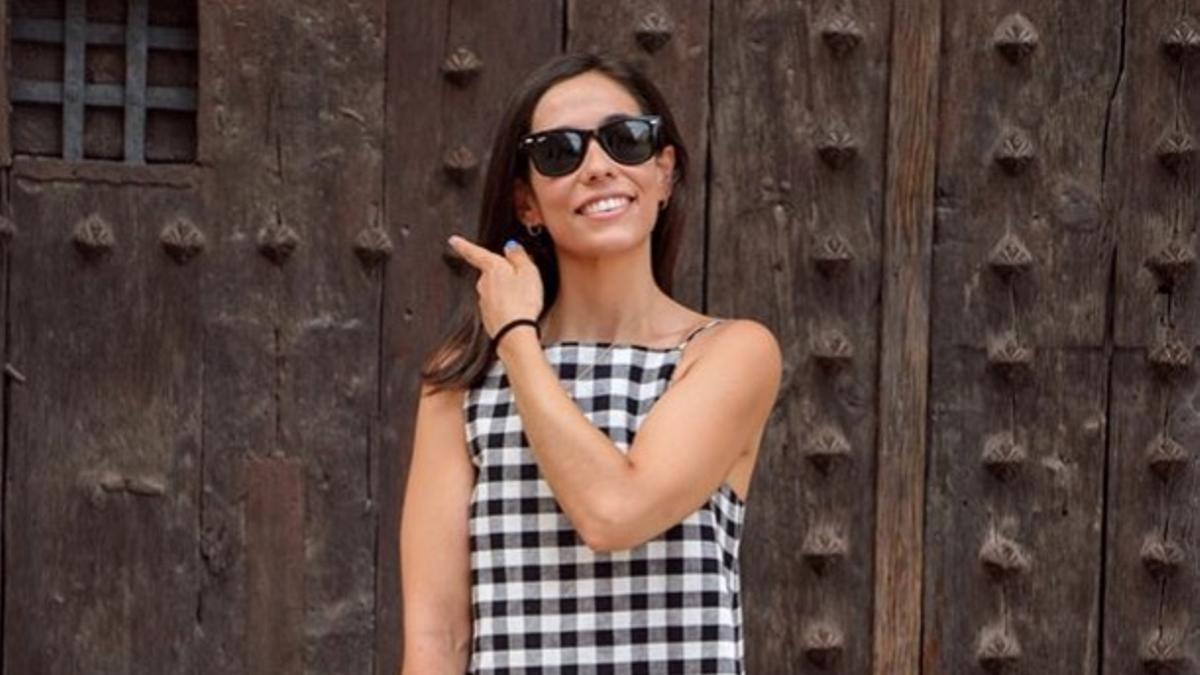 Amigas, habemus nuevo vestido viral en Zara y, ojo, que sienta bien a ...