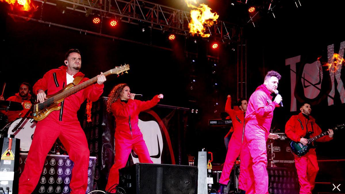 Tokyo Band triunfa en la nochevieja de Dénia