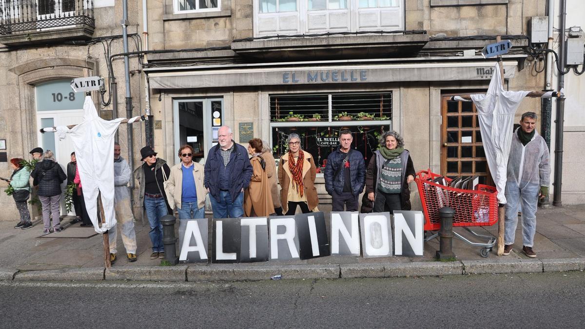 Manifestación en Santiago en contra del proyecto de Altri en Palas de ...