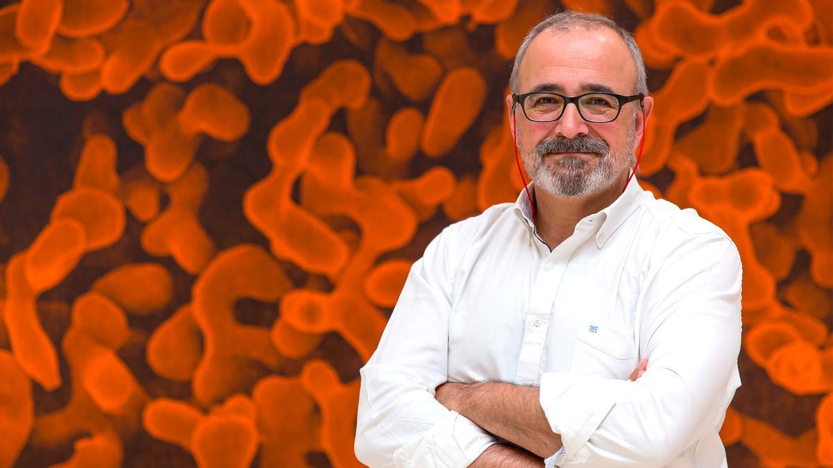 Entrevista al experto en microbiología Ignacio López-Goñi sobre la ...