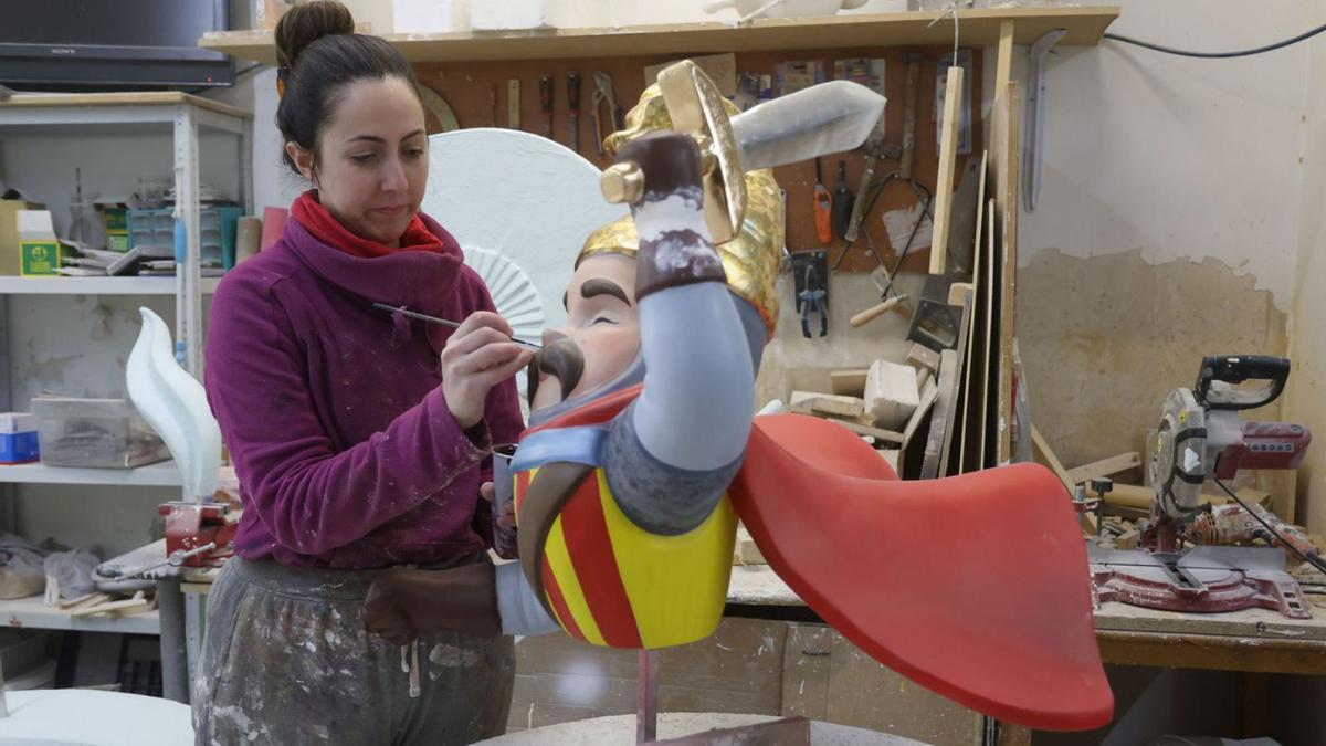 Solo 17 mujeres entre los más de 200 artistas falleros