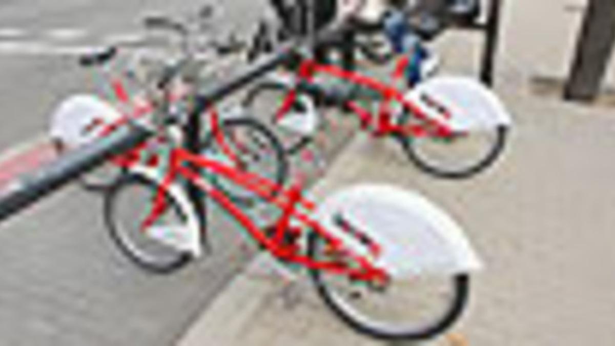 El abono del Bicing de Barcelona cuesta este año 30 euros anuales, un ...