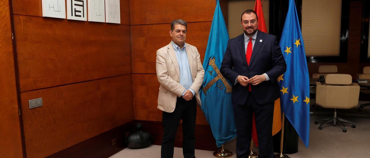 San Martín reclama a Barbón la colaboración regional para atraer ...