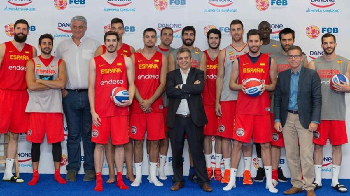 Danone renueva su apoyo a la Selección Española de Baloncesto