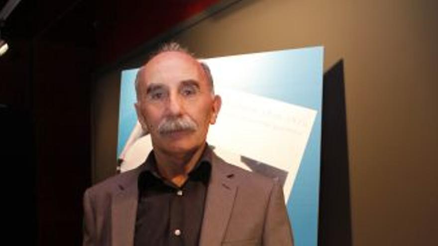 Ángel Calvo: "La gente en 1975 prefería tener televisión que teléfono"