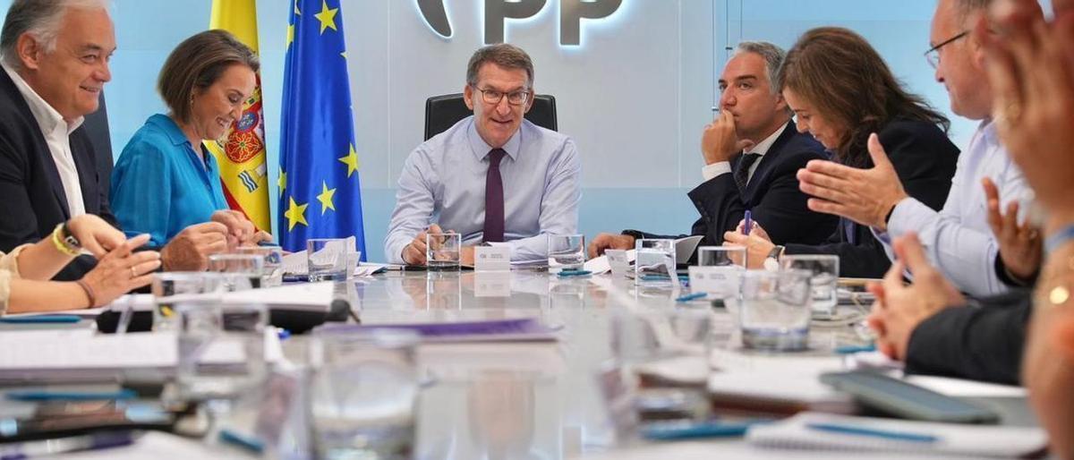 Feijóo no descarta que Pedro Sánchez permita un referéndum “disfrazado de consulta”