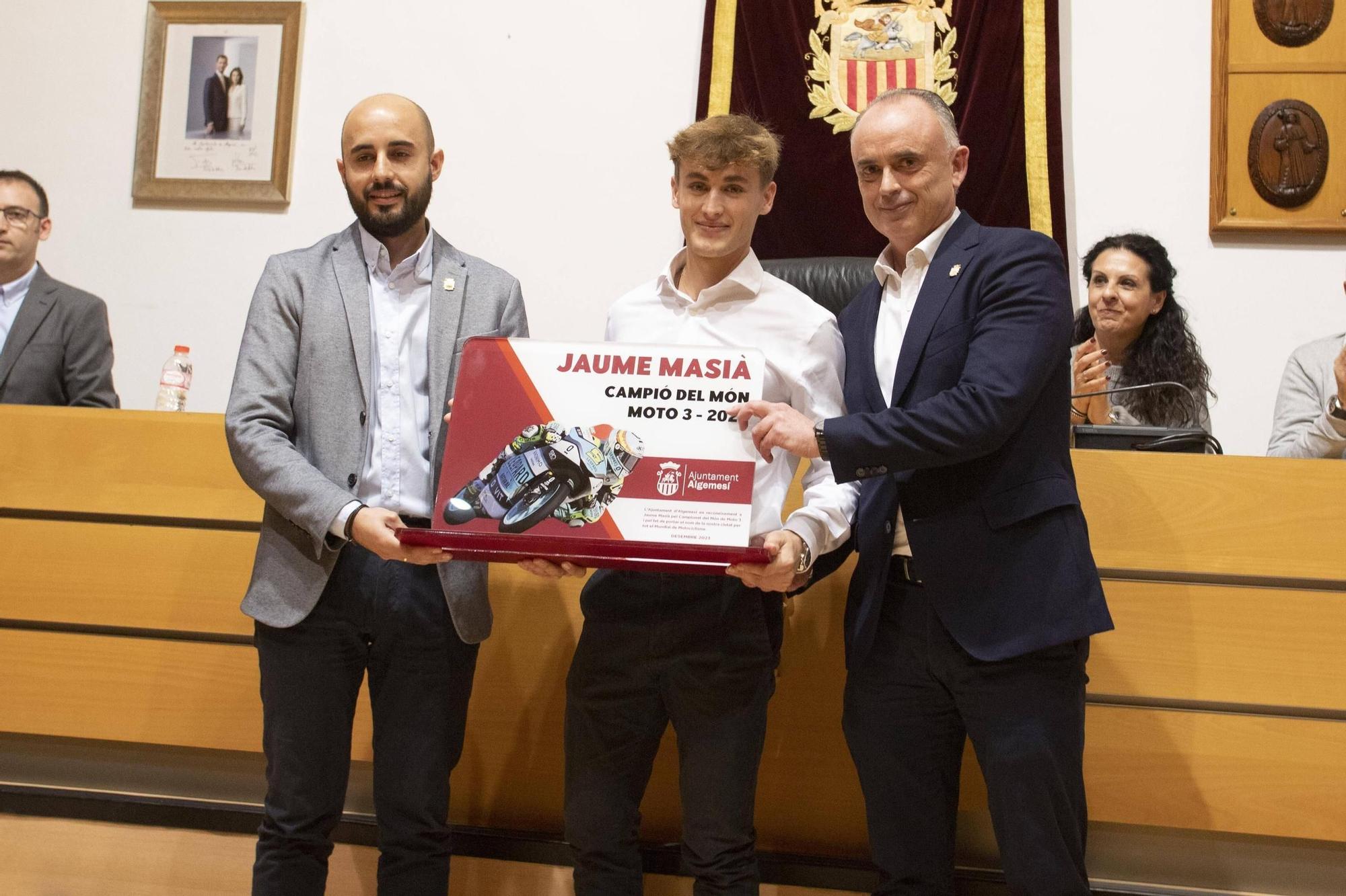 Algemesí concederá al piloto Jaume Masià la medalla de la ciudad al ...