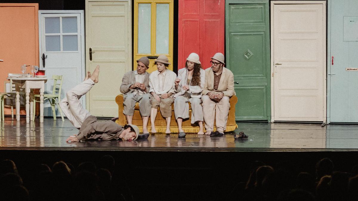 Consulta la programación y los abonos del Teatre Arniches desde enero a ...