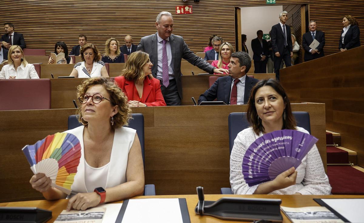 La ultracatólica Llanos Massó, presidenta de las Cortes y Compromís ...