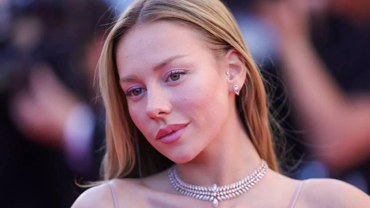 Ester Expósito no se corta y habla sobre el feminismo en los jóvenes ...