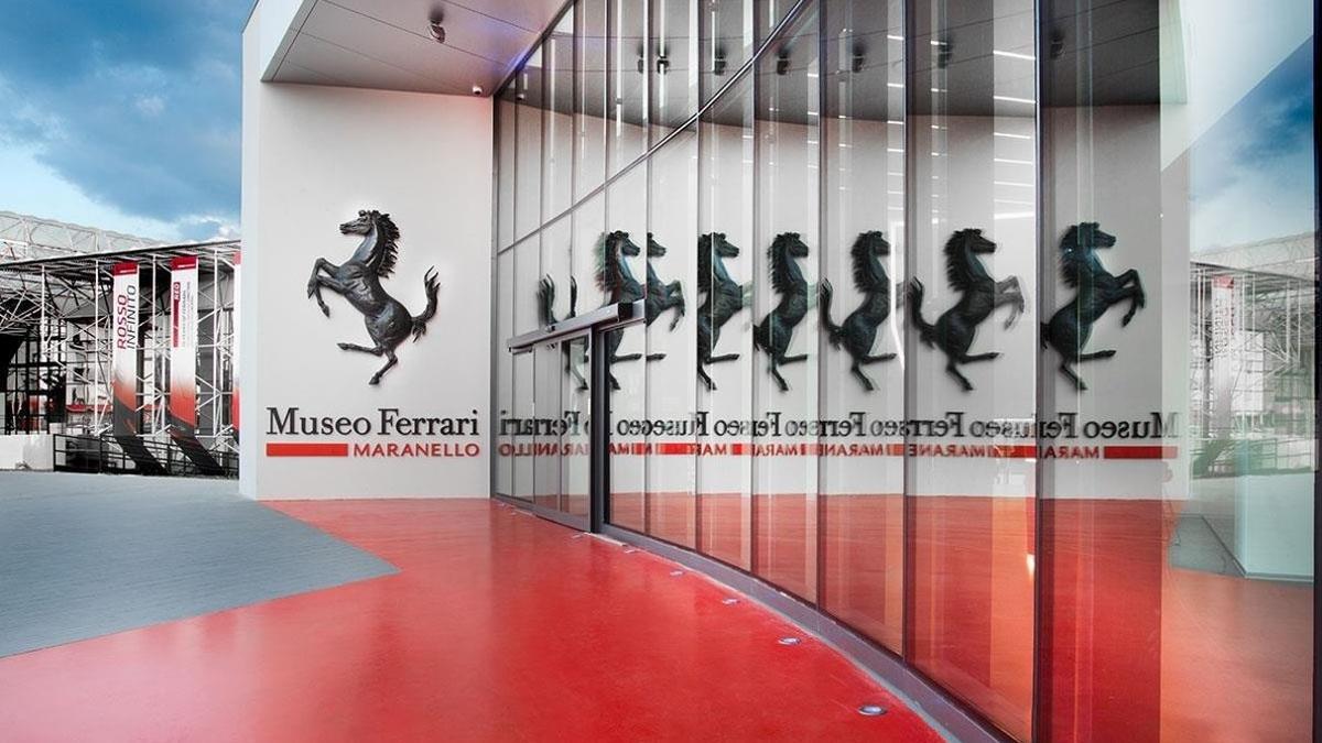 Goldman Sachs recomienda no invertir en Ferrari por su electrificación