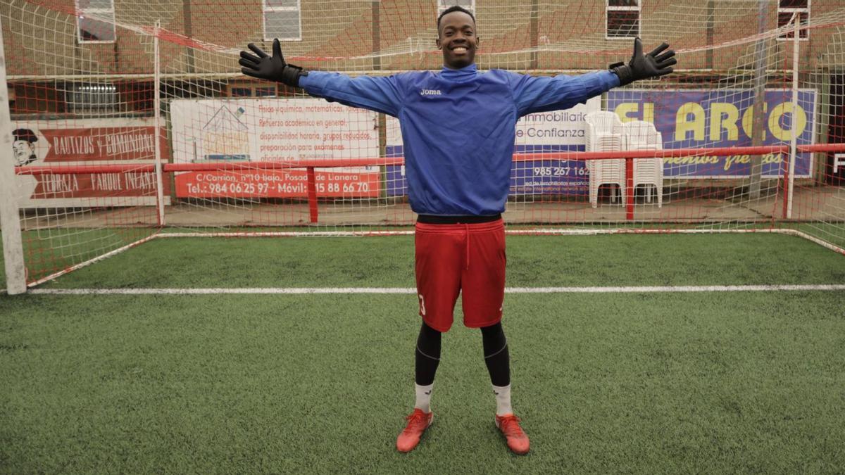 El portero de Zimbaue Mapisa, su vida "tranquila" en Posada y el sueño ...