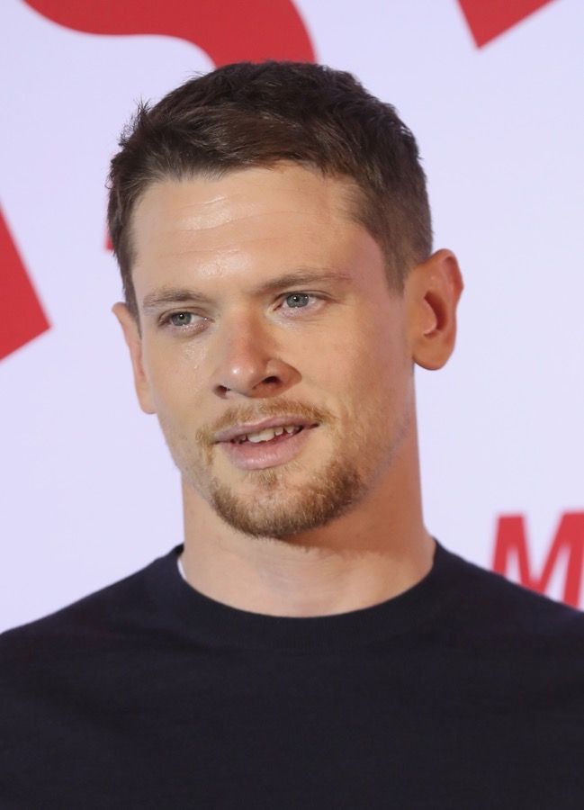 Jack O'Connell dará vida a Alexander McQueen - Woman