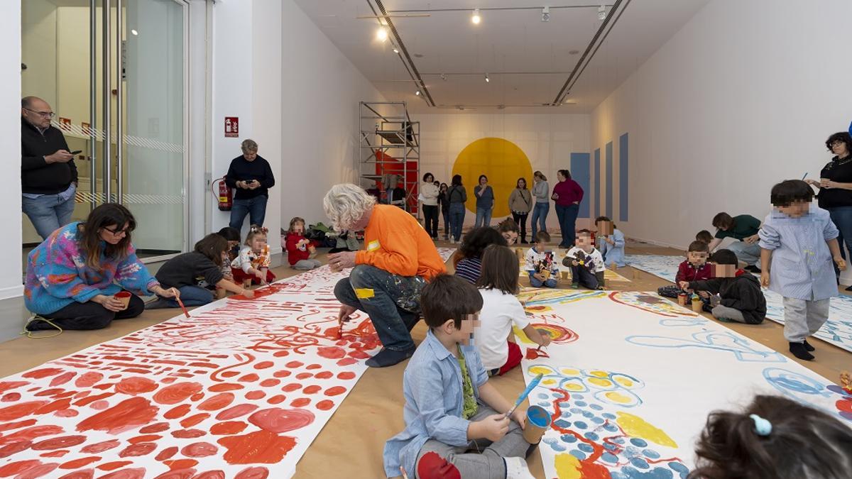 Abrapalabra: Visita una exposición en familia y deja tu arte junto a ...