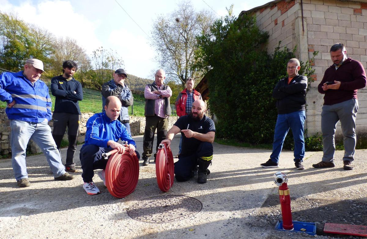LUCHA FUEGO CANGAS NARCEA | Así se preparan los pueblos de Cangas del ...