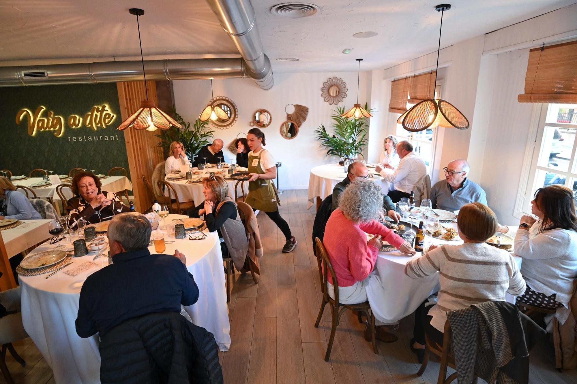 El Restaurante Vaig a dite de Santa Pola se luce en Menjars de la Terra