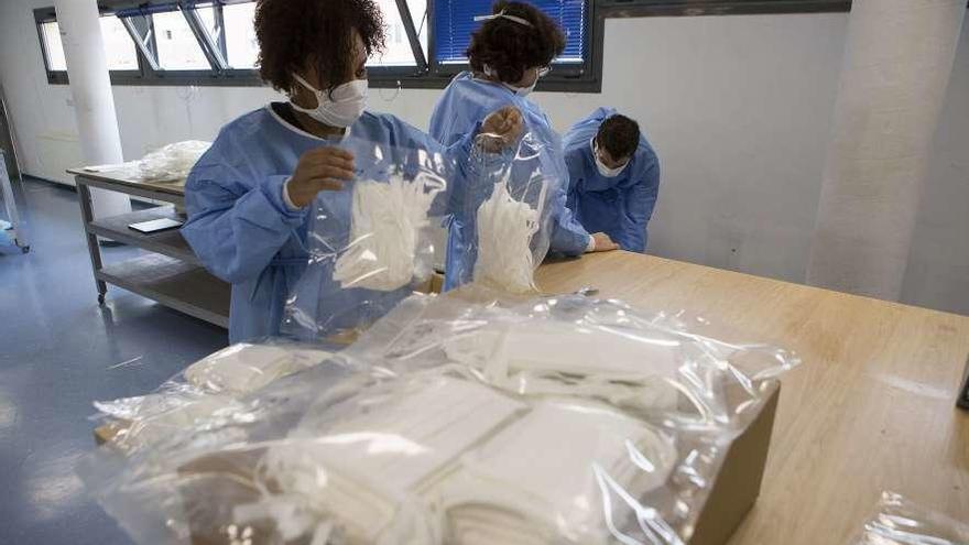 Coronavirus en Asturias: La fábrica de mascarillas municipal llega a 15 ...