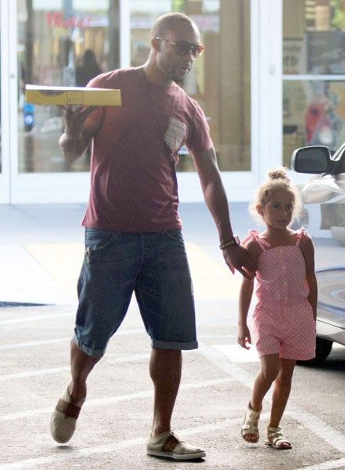 Casper Smart, un gran canguro para los hijos de J.Lo - Cuore