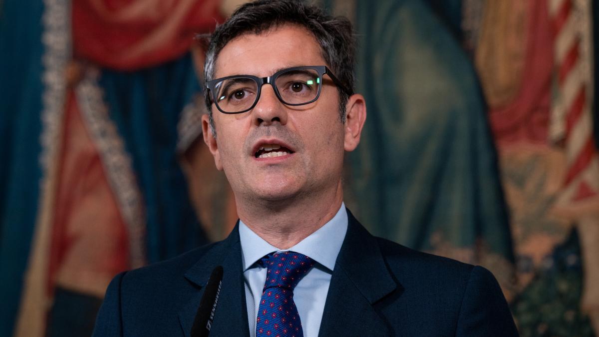 El ministre Bolaños, ingressat per operar-lo de la vesícula